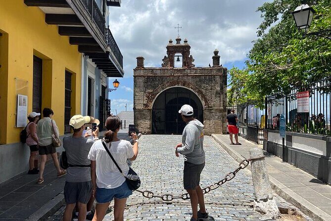 Old San Juan Historical Walk, Shopping, and Dining w/ Transport - Walking Challenge? Yes, but Doable