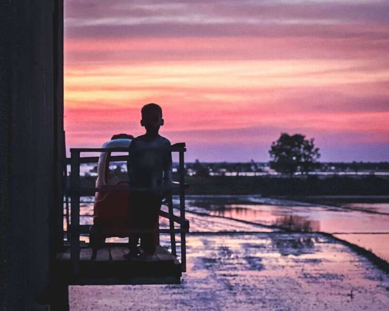 Old Siem Reap Sunset Food Tour by Tuk-Tuk - Key Points