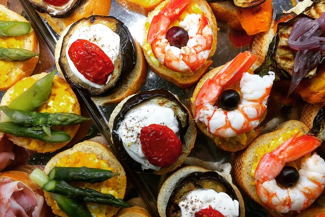 Old Taverns and Rialto Market Food Adventure (For Hungry Foodies) - Tasting the Local Specialties