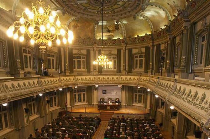 Old Town Bilbao Tour in Small Group - Meeting and Accessibility Information