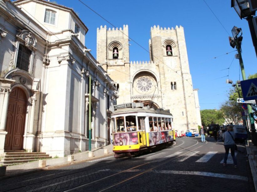 Old town of Lisbon on board of a tuk tuk- 1hour - Who Should Consider This Tour?