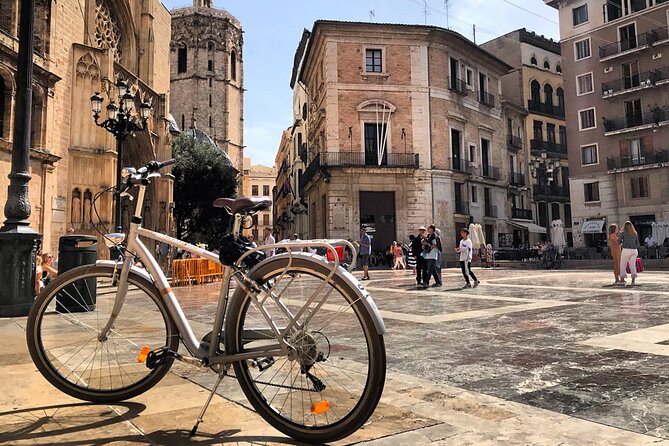 OLD TOWN | Private Guided Tour on Bike, E-Bike, E-Step or Segway - Architectural Wonders: Valencia Cathedral and Santa Catalina Church