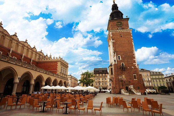 Old Town Sightseeing Group Tour by Electric Golf Cart in Krakow - Key Points