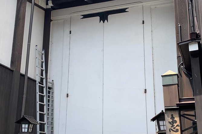 Old Township History&Culture Tour With Local Guide. (About 20MIN) - Meeting and End Points