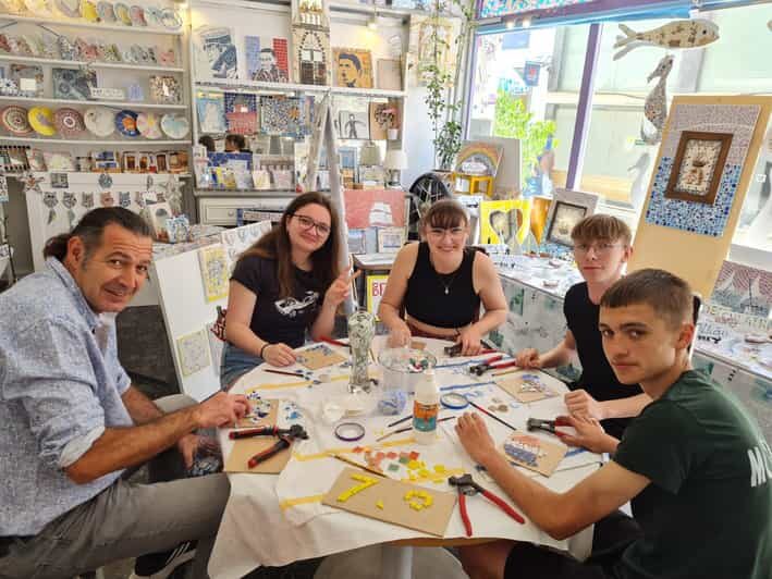 Olhão: Art Mosaic 2 hours Workshop by MosaicOlhão - An In-Depth Look at the Experience