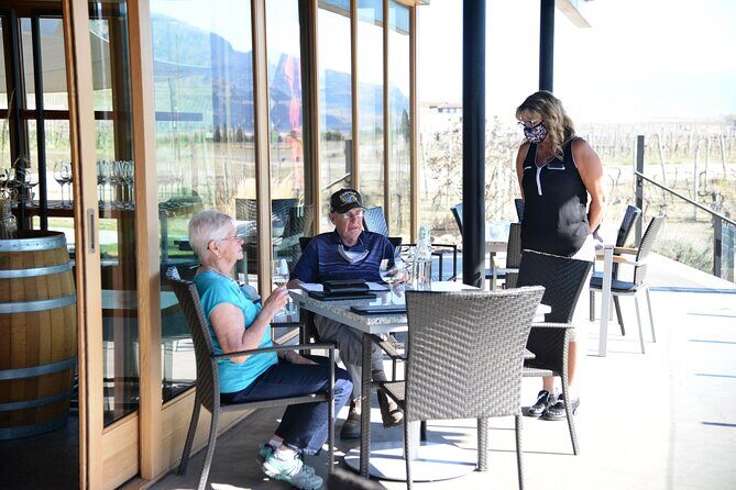 Oliver & Osoyoos Private Wine Tour - Half Day - The Experience: Transport, Guides, and Flexibility