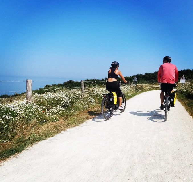Omaha Beach : Guided Electric Bike Tour - The Itinerary in Detail