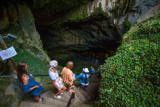 On the trail of the Greek Mythology - What the Reviews Say