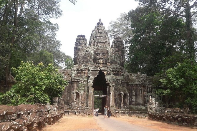 One day Angkor temple tour with private driver - Who is this tour best suited for?