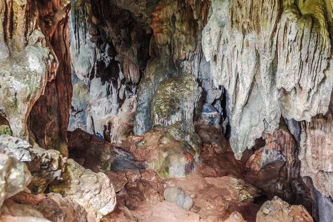 One Day Guided Tour: Kayaking, Zipline & Tubing In The Cave from Vang Vieng - Who Should Consider This Tour?
