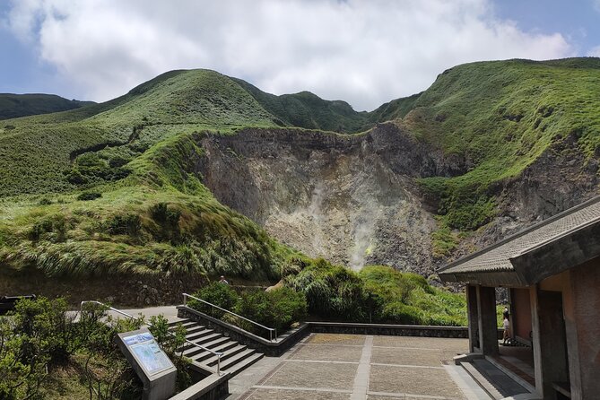 One Day Hike around Taipei's Yangmingshan National Park - FAQ