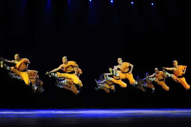 One Day in Beijing: Iconic Landmarks and Local Cuisine - Lunch and Shopping on Qianmen Main Street