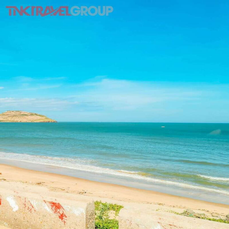 One-day Mui Ne adventure from Ho Chi Minh City - The Spectacular White Sand Dunes