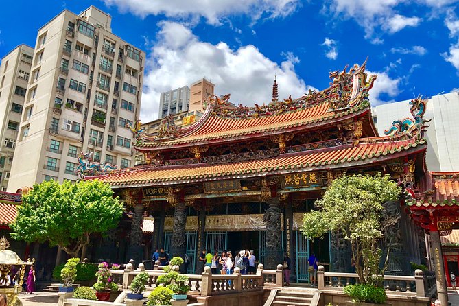 One-day private chartered car tour in Taipei: Yehliu, Jiufen, Pingxi, North Coast popular attractions with chartered car, professional Chinese/English driver - Final Thoughts: Who Should Consider This Tour?
