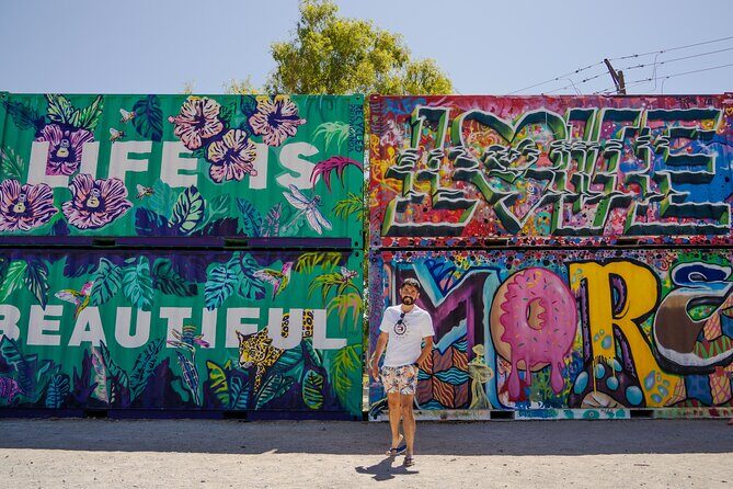 One Day Private Photoshoot Tour in Downtown Las Vegas. - Exploring Downtown Las Vegas on a Private Photoshoot