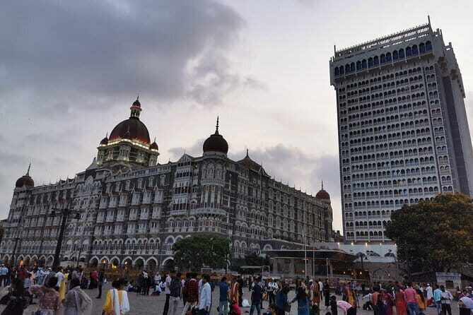 One-Day Private Taj Mahal Tour From Mumbai - FAQs