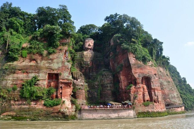 One Day Private Tour of Leshan Giant Buddha, Huanglongxi Ancient Town - FAQs