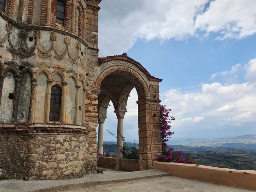 One Day Private Tour to Glory of Ancient Sparta and Mystras - The Statue of Leonidas and Ancient Sparta
