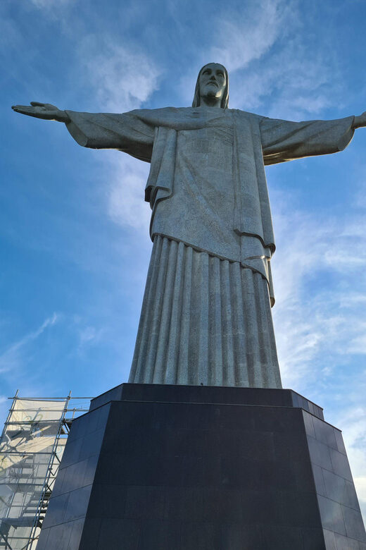 One day Rio's Bests: Favelas, Christ, SugarLoaf, Selarón... - Who Will Love This Tour?