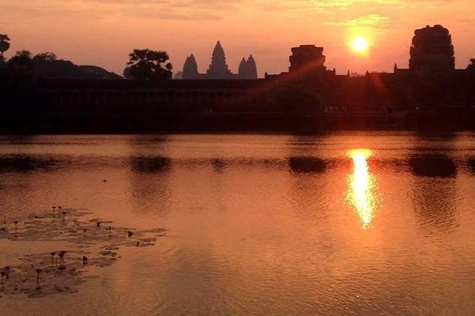 One Day Sunrise Private Tour at Angkorwat with Major Temples - Discovering the One Day Sunrise Private Tour at Angkor Wat with Major Temples