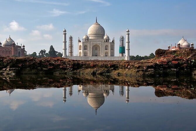 One Day Taj Mahal tour by car - A Detailed Breakdown of the Experience