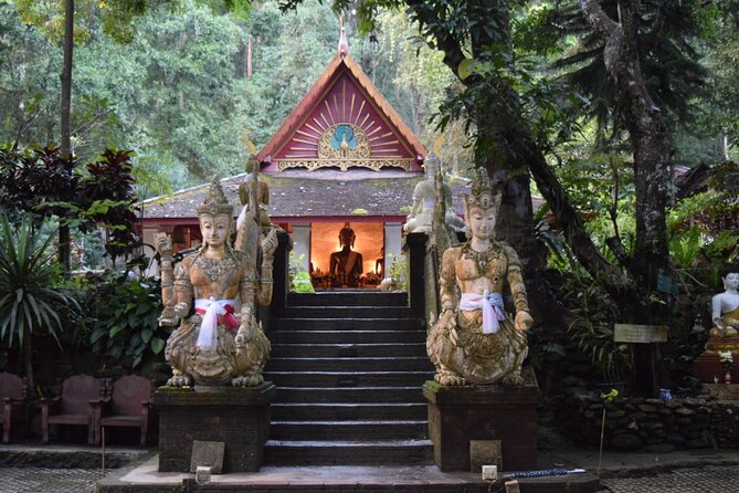 One Day Tour Doi Suthep Temple, Palad Temple, Orchid Farm, Longneck hill tribe village (Private tour) - FAQ