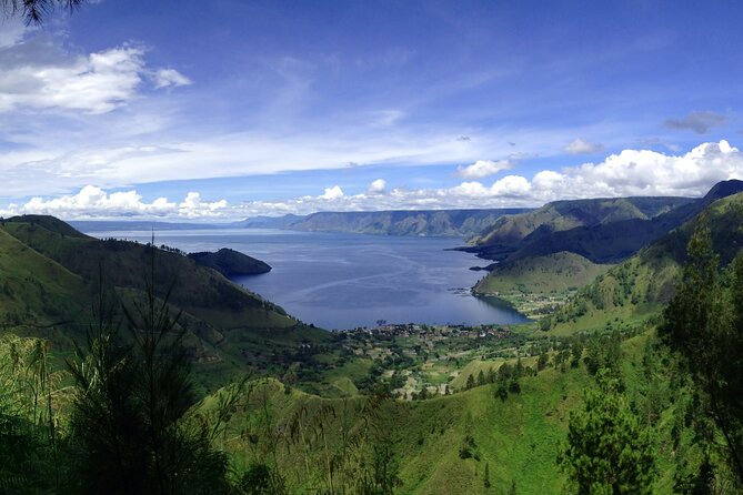 One day tour to explore brastagi High land & lake Toba departure from Medan - Exploring North Sumatra: A Balanced Look at the Brastagi and Lake Toba Day Tour