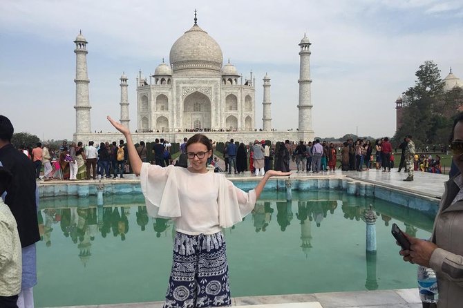 One Day Tour to Taj Mahal from Delhi by Fastest Train with Meals - FAQ