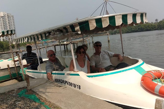One hour Backwater Tour and tuk tuk tour in kochi with pickup - Who This Tour Is Best For