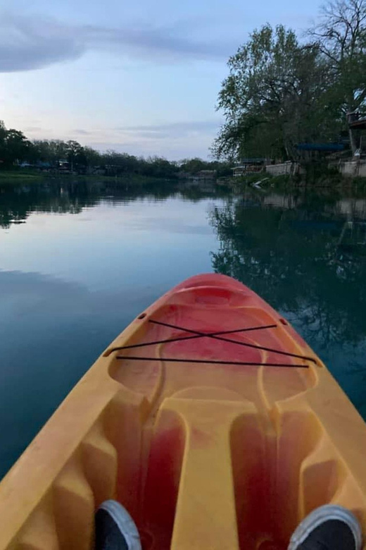 One Hour Daytime Kayak Adventure for couple - FAQs