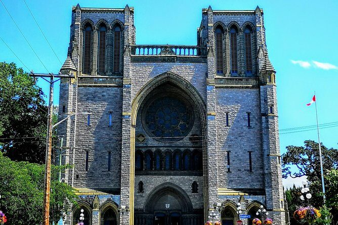 One-Hour Luxury City Tour of Victoria - Who Should Book This Tour?