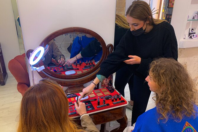 One-hour Private Makeup Class with a Pro Makeup Artist - What to Expect: A Breakdown of the Experience