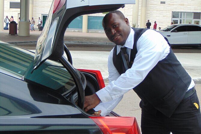 One Way Private Bahamas Airport Transportation with Free Wifi - Pricing and Value