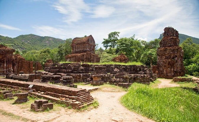 One Way Private Car To Bana Hills from Hoi An - Authentic Sightseeing and Views