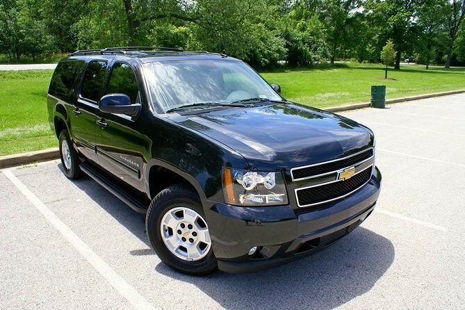 One-Way Private SUV Transfer from Downtown Chicago to O'Hare - Inside the Vehicle Experience
