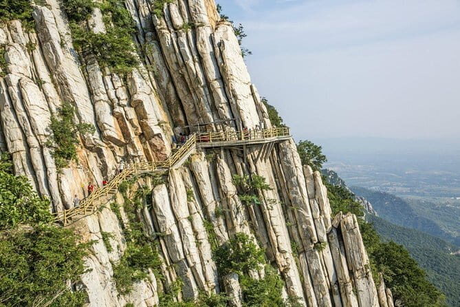 One-Way Private Transfer from Zhengzhou to Luoyang - Detailed Breakdown of the Journey
