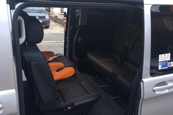 One Way Taxi Transfer From Heathrow Airport to London - Vehicle and Amenities