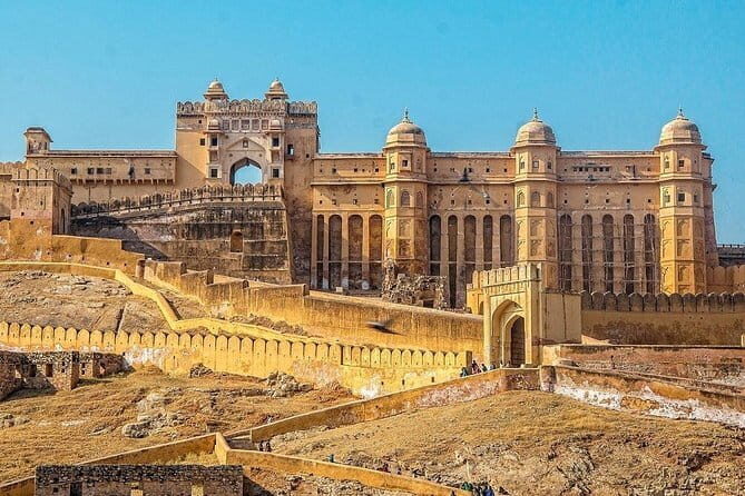 One Way Transfer From Jaipur To Chittorgarh Fort in AC Vehicle - Visualizing the Experience