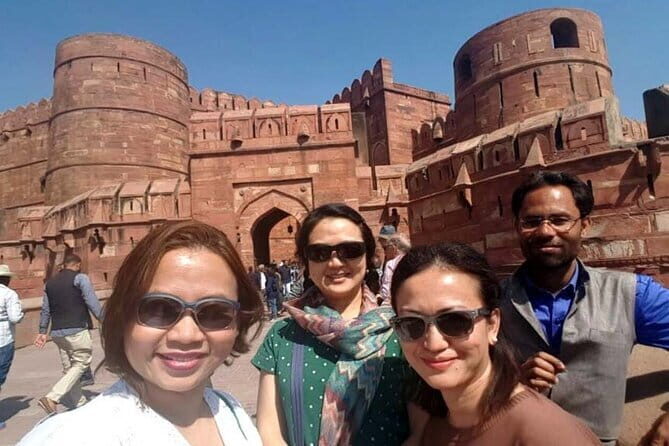 One Way Transfer From New Delhi To Agra Stress Free - What the Experience Offers