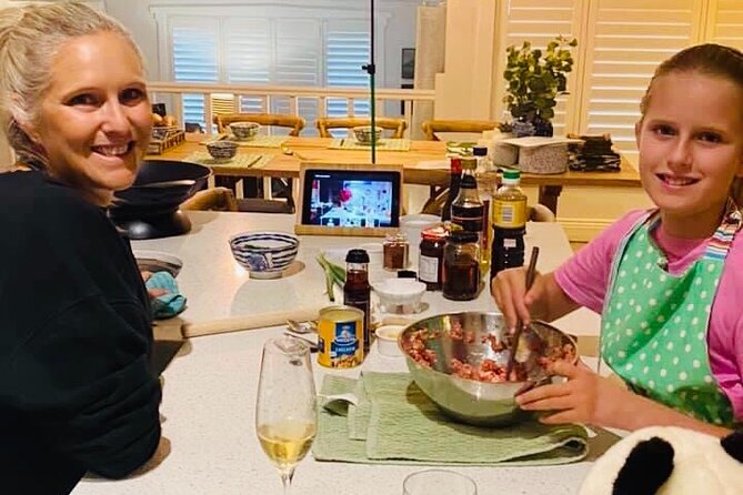 Online Cooking Class Fried Rice by Sunflower Li - The Teaching Style and Group Dynamic