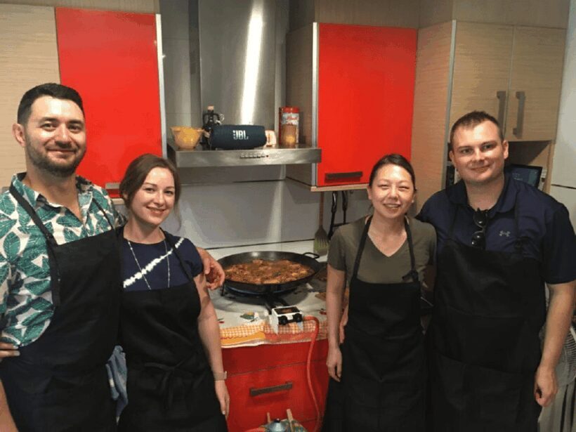 OnlyForYou, Paella Session at a Michelin-trained Chefs Home - FAQ