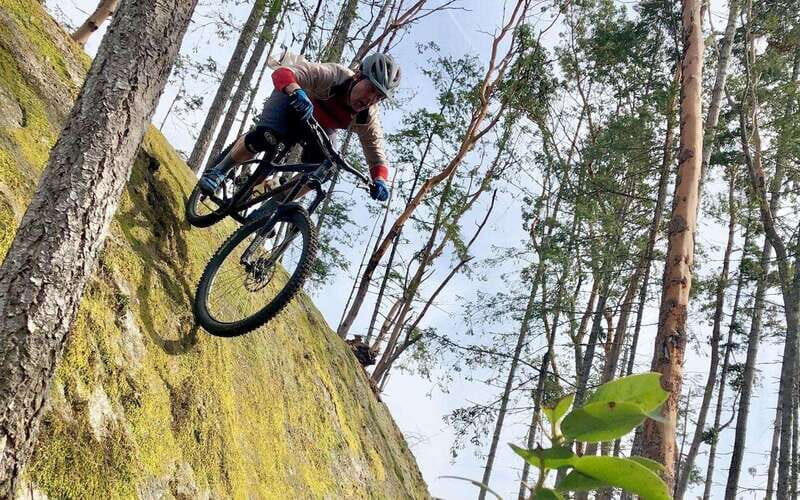 Ontario: Scenic Guided Bike Tour with Gear Included - The Sum Up