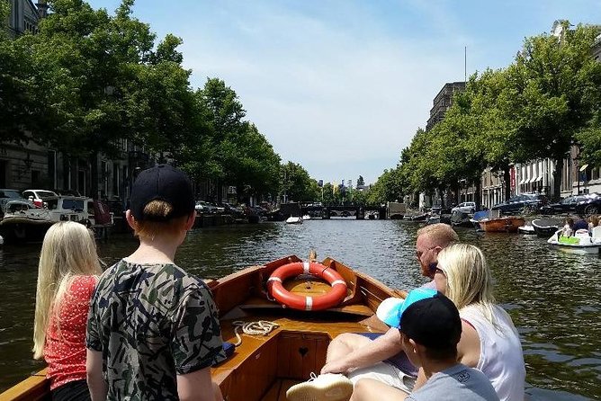 Open Dutch Boat! Silent electric drive. Nice cosy boat ride... - Who Will Love This Tour?