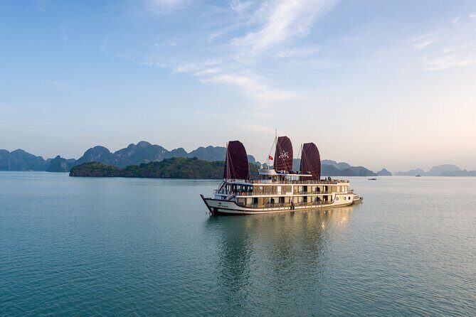 Orchid Trendy Cruises 2 Days/1 Night 5 Star All included - How Is the Transportation and Schedule Organized?
