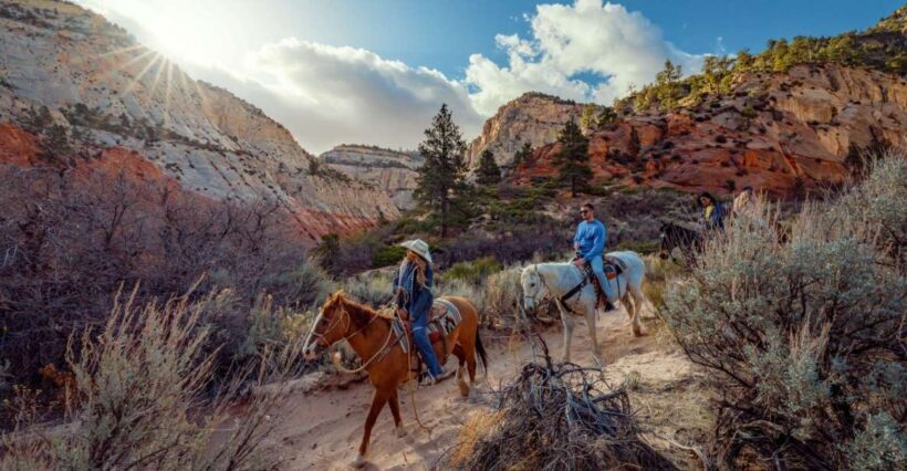 Orderville: East Zion Park White Mountain Horseback Tour - Guides and Horses