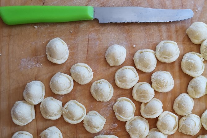 Orecchiette Cooking Class and Wine Pairing in Lecce - Accessibility and Comfort for All Guests