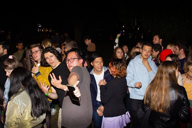 Original Paris Pub Crawl Review: Is It Worth It - Pricing and Cancellation Policy