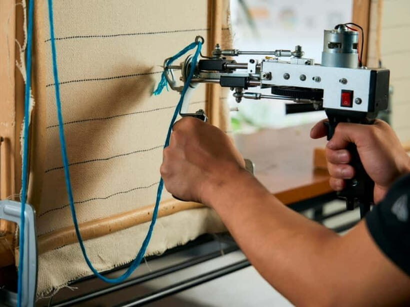 Original rugs handmade in Kyoto - An Introduction to Kyoto’s Rug-Making Workshop