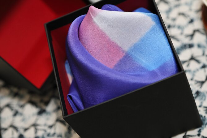 Original Scarf Tie-Dyeing Experience and Workshop Tour - Meeting Details