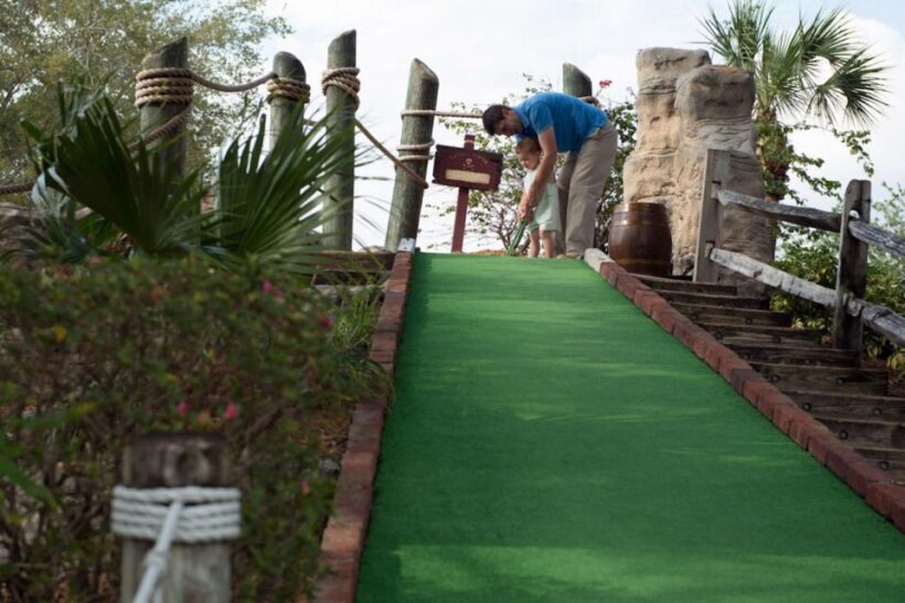 Orlando: Pirate's Cove Adventure Golf Entry Ticket - Key Points
